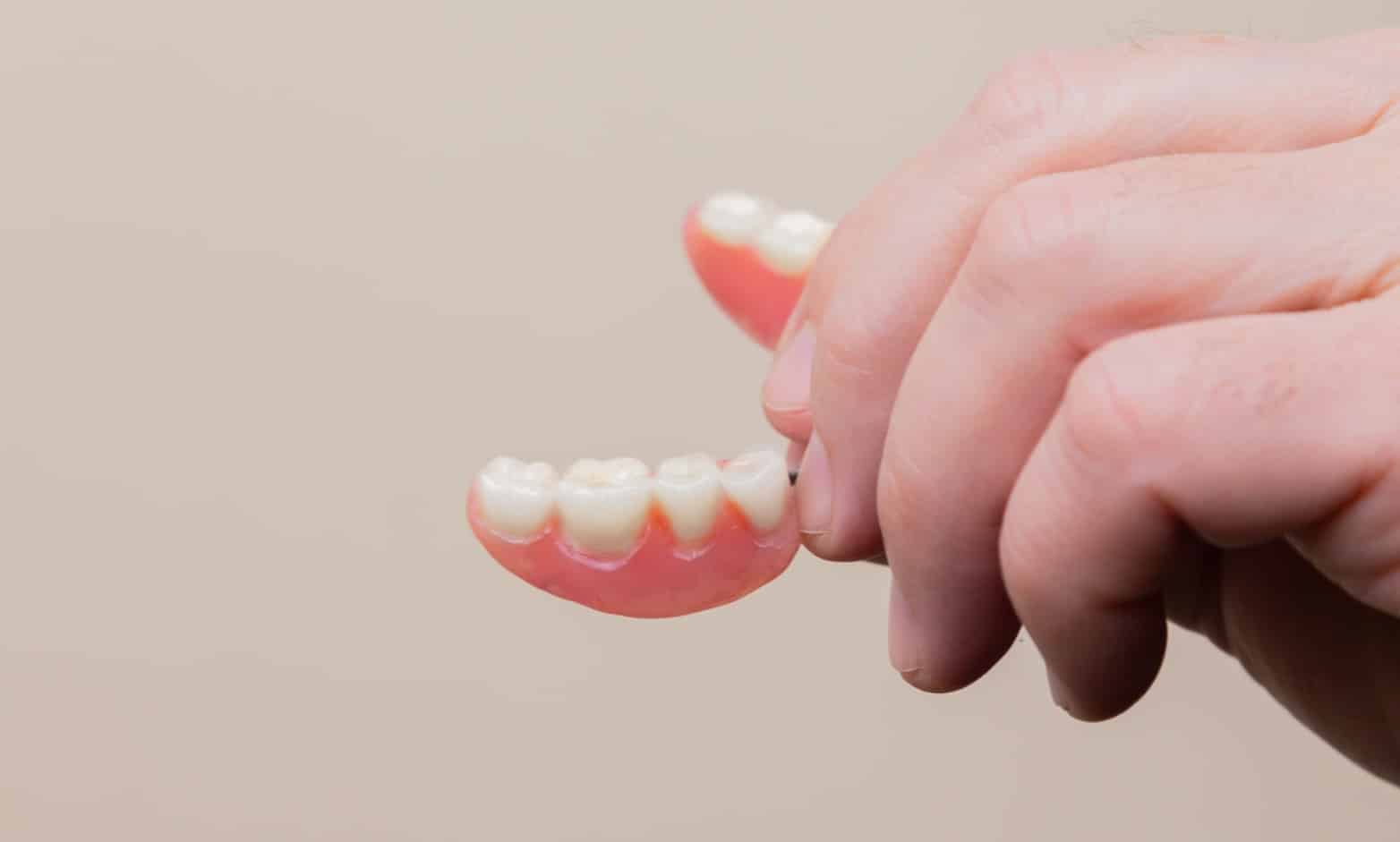 Common Reasons Your Dentures Could Be Causing Pain - Smart Dental Care
